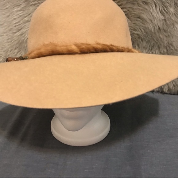 Liz Claiborne | Accessories | Liz Claiborne Felt Hat From The Early ...